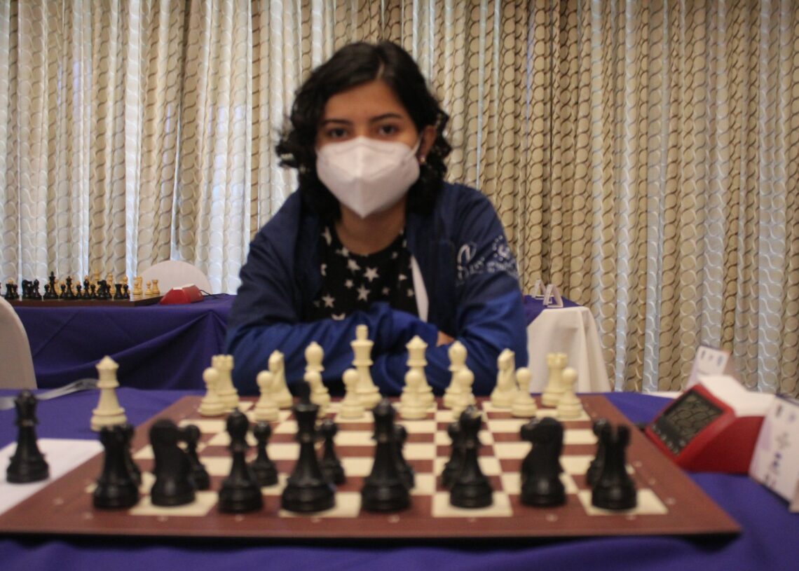 Angie García lidera el subzonal de ajedrez en solitario – Diario La Página