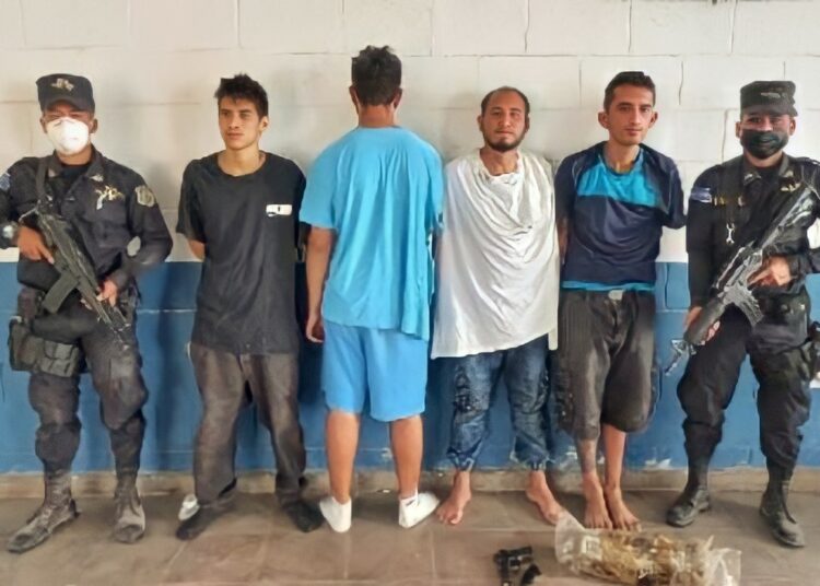Pandilleros Son Capturados Cuando Pretendían Matar A Una Persona En San