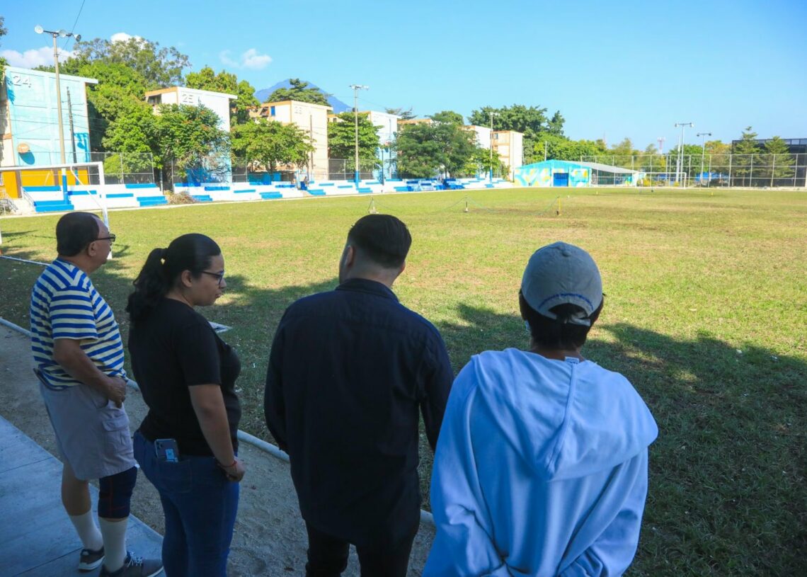Tejido Social verificó avances de remodelación en cancha de la colonia ...