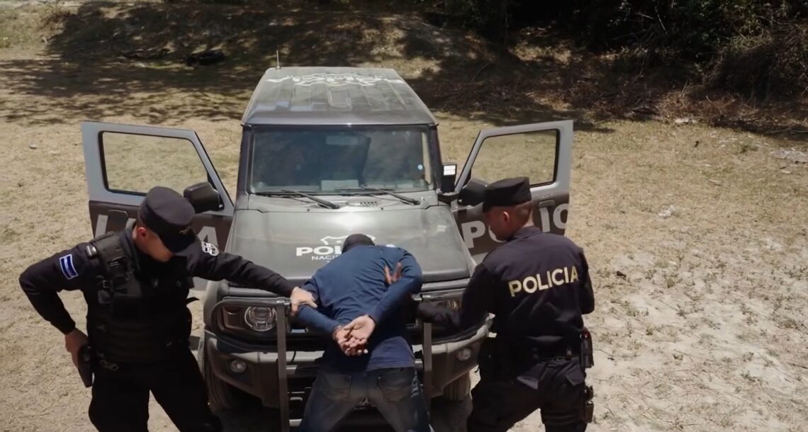 Entregan nuevos vehículos todoterreno a la PNC para fortalecer el combate al crimen en todo el ...